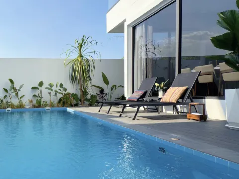 Smart Chiang Mai Luxury Pool Villa，close To The Old City, Five-star New Luxury Pool Resort Villa - Chiang Mai