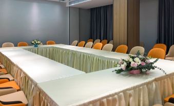 Manbai Haoting Hotel (Lijiang Ancient City)(漫柏豪庭•观景智慧酒店（丽江古城大水车店 ...