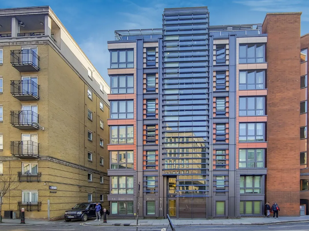 Luxurious Sir John Lyon Serviced Apartment - London