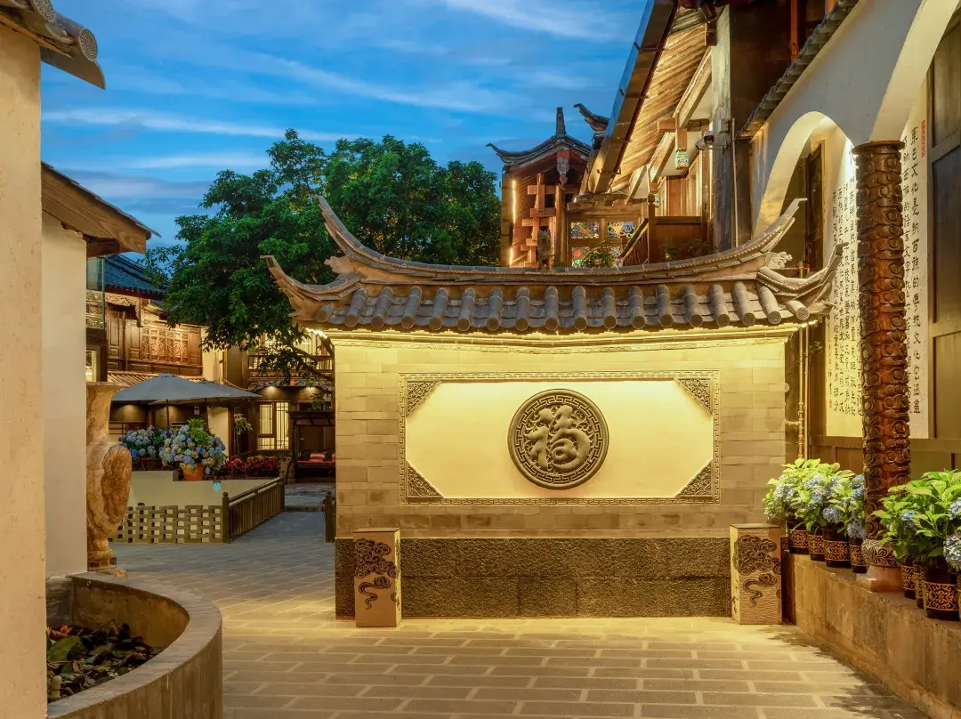Zhao Residence | Pillow Mountain Qigu Holidayvilla· Garden Resort Lijiang Gucheng Mufu Branch - Lijiang