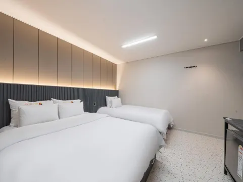 Easy Stay Hotel - Gwangju