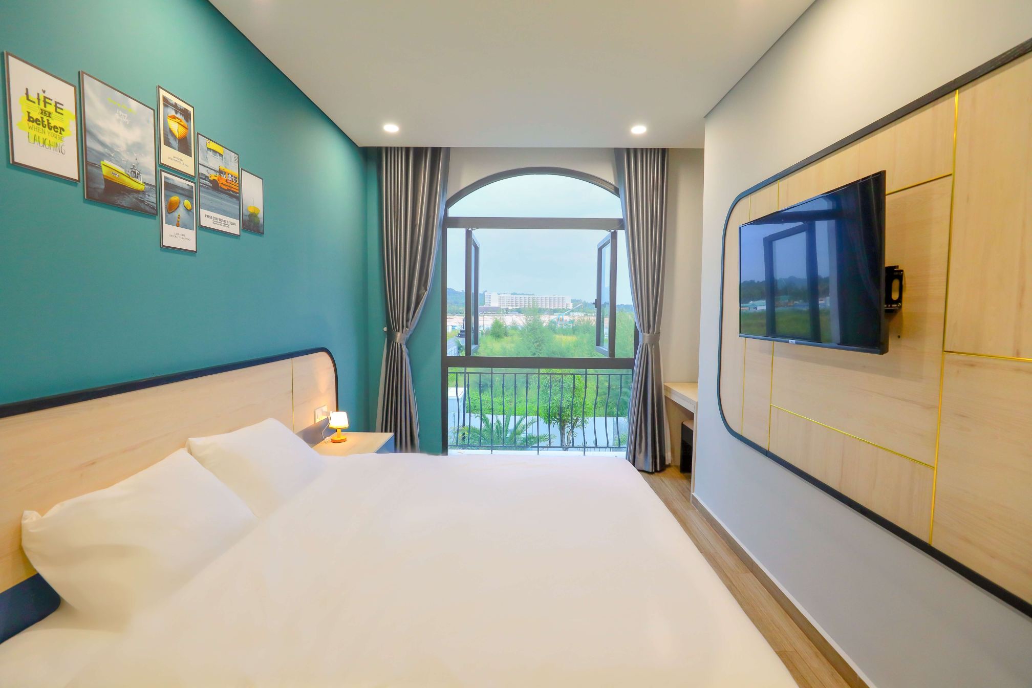The Sol House Reviews: 9 Real Guest Ratings | Trip.com