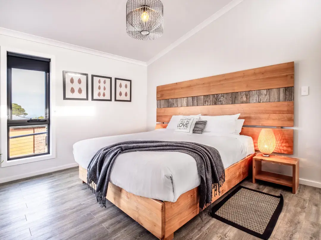 Whale Watcher 1 - Coles Bay