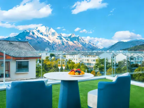 Vanity Cloud Hotel - Lijiang