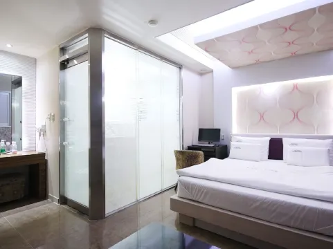 Daegu Icheondong W New York - Taegu