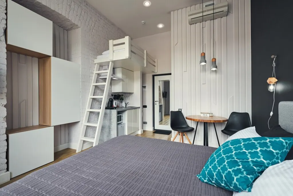 Kaleidoscope On Nevskiy - Saint Petersburg