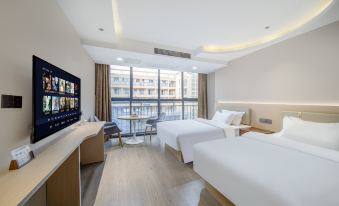 Boyun Audio-Visual Hotel (Haining Jianshan New District): 2026 Deals ...