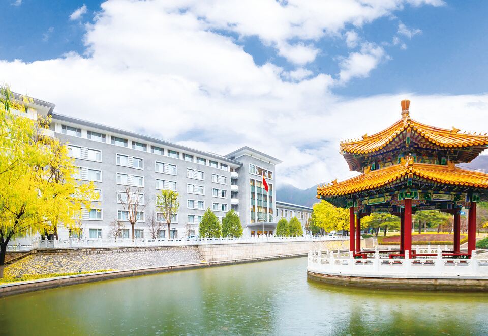Beijing Xinglin Villa(北京杏林山庄), Beijing - 2026 Prices & Reviews | Trip.com