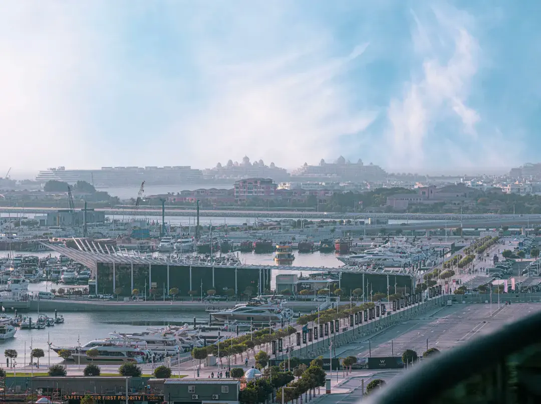 Kingsuite | Nightlife | 3min-tram-away | Dxbmarina - Dubaï Marina