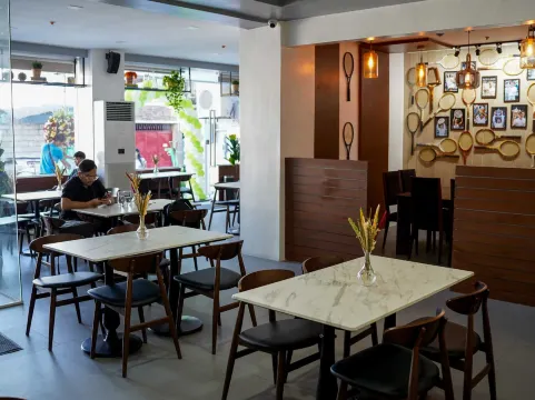 Oyo 1168 Gimaca Boutique Hotel & Cafe - Makati