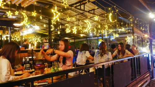 🥘 Inbox Coffee Bar | เชียงใหม่ 🥘 | Trip.com เชียงใหม่