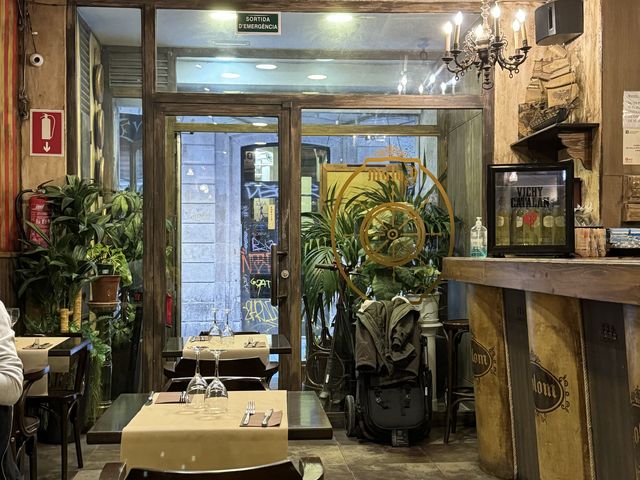 바르셀로나 감바스 새우 맛집 “colom restaurant” | 트립닷컴 바르셀로나