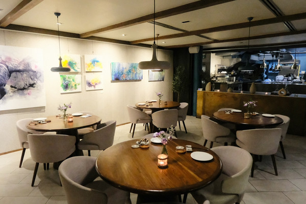 Loyrom Fine Dining: สุนทรียรสในบรรยากาศร่วมสมัย | Trip.com กรุงเทพฯ