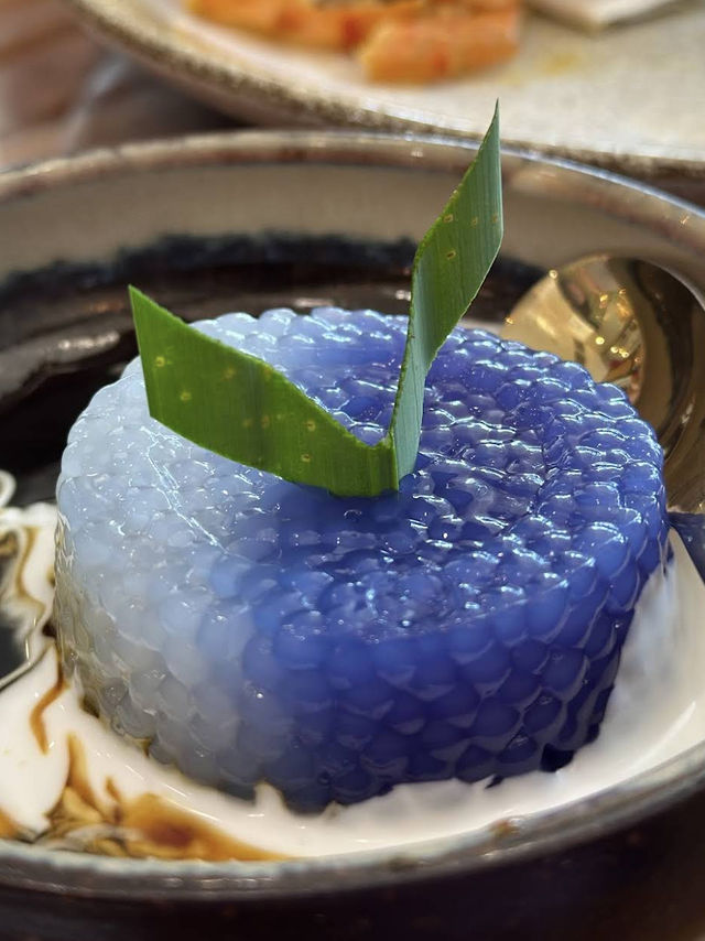🍽️ Modern Nyonya Vibes at The Kam Cheng 感情 | Trip.com Melaka