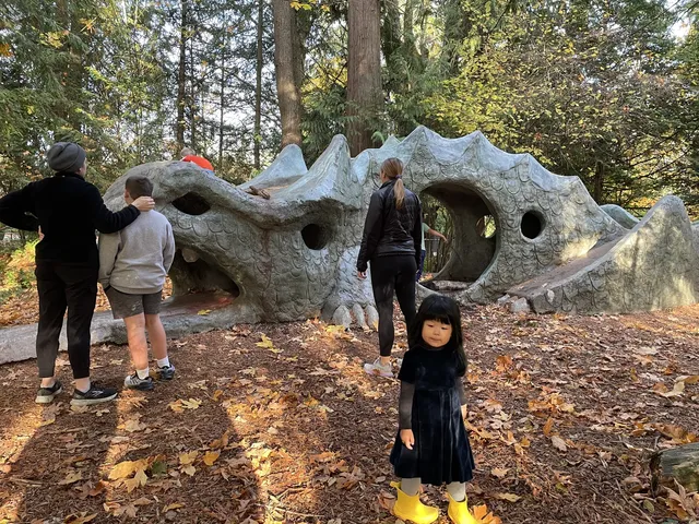 西雅圖溜娃｜Mercer Island 上的恐龍公園｜Trip.com 北京