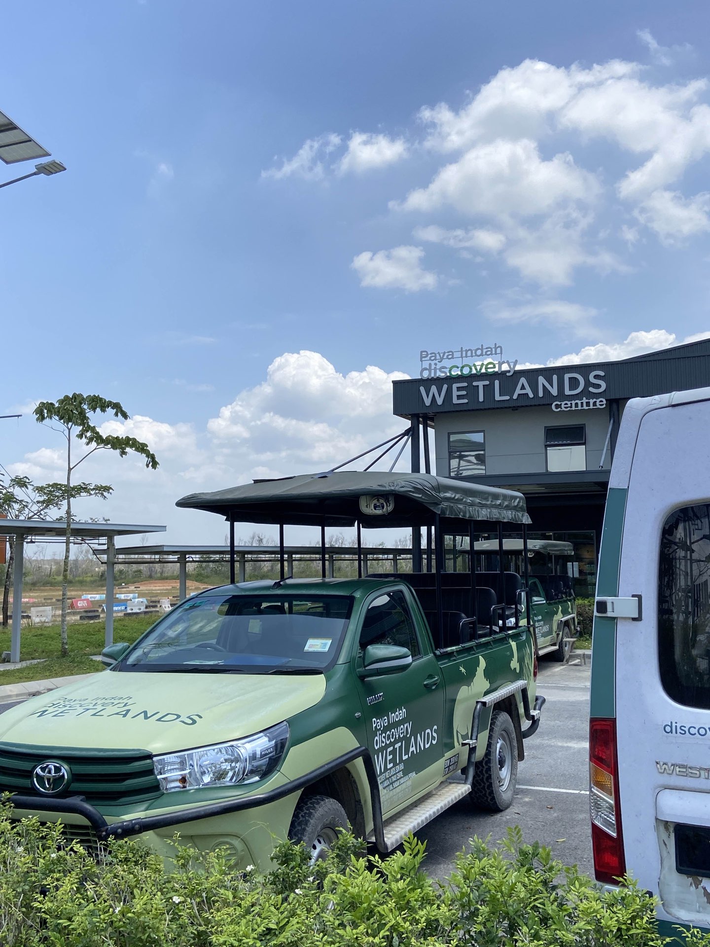 Banting Travel Guide 2024 - Things to Do, What To Eat & Tips | Trip.com