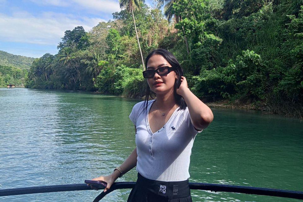 LOBOC FLOATING RESTAURANT EXPERIENCE | Trip.com Bohol Island