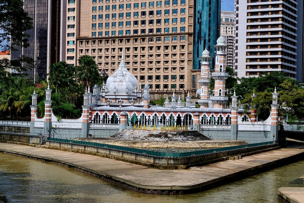 Masjid Jamek Sultan Abdul Samad | Trip.com กัวลาลัมเปอร์