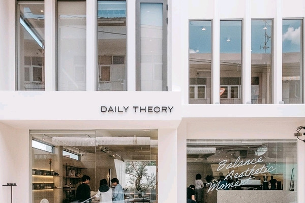 Daily Theory Cafe | Trip.com Bangkok