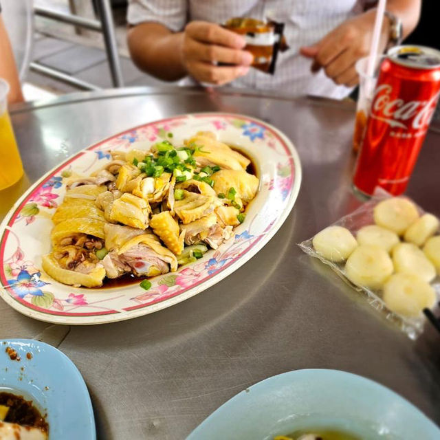 Ipoh Lou Wong Chicken Rice: A Heritage of Flavor in Every Bite | Trip ...