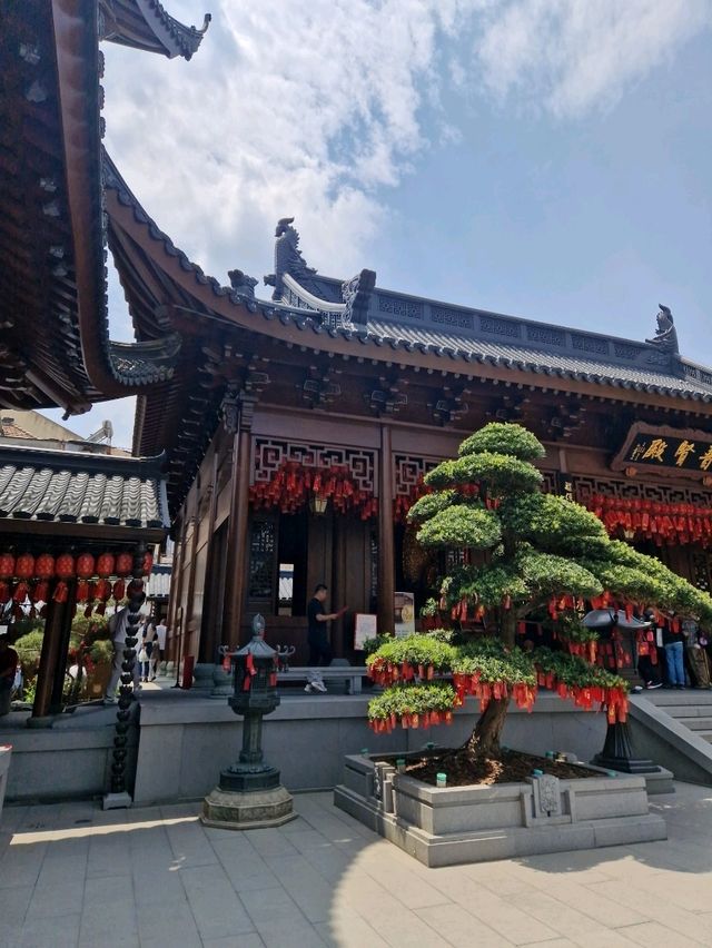 Shanghai Temple Daytrip | Trip.com Shanghai