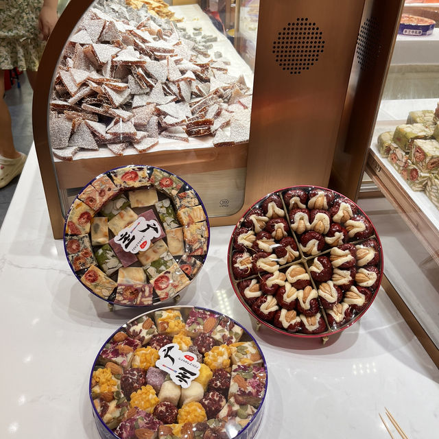 Perfect gifts from Guangzhou Chui Tang Bang 捶糖帮 | Trip.com Guangzhou