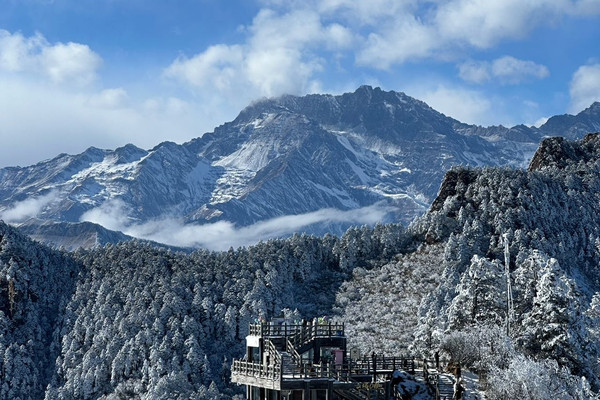 A trip to the heavy snow of Xiling Snow Mountain | Trip.com Dayi