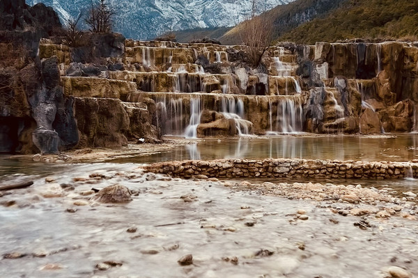 Mountain Chill⛰️ Listening to the Waves Lake — A Quiet Corner of Blue ...