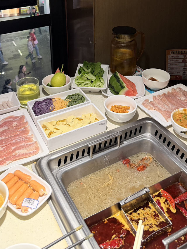 🌶️ Ye Mei Hot Pot กว่างโจว | หมาล่าสุดฮิต | Trip.com ถนนปักกิ่ง (ถนนคน ...