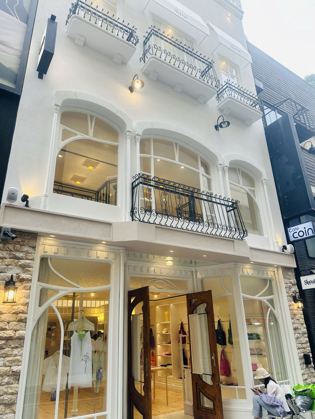 明洞にNEWOPEN 人気ブランド sinoon | Trip.com ソウル