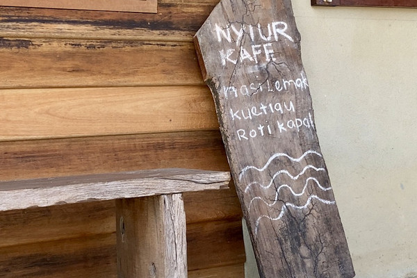 Nyuir Cafe – Beachside Local Cafe at Pantai Sauh, Kuala Nerus | Trip ...
