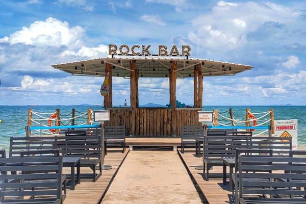 Rock Bar in Batam, Indonesia | Trip.com Bengkong