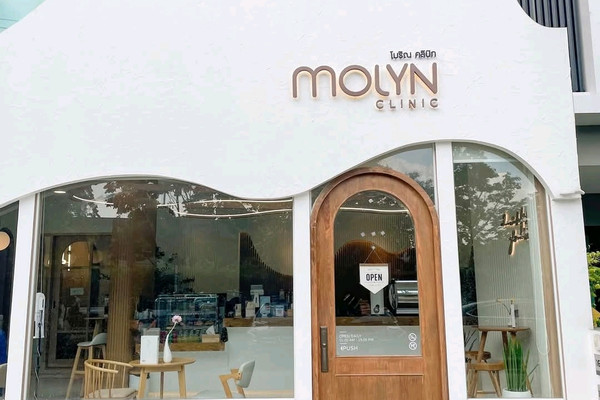 MOLYN Café | Trip.com กรุงเทพฯ