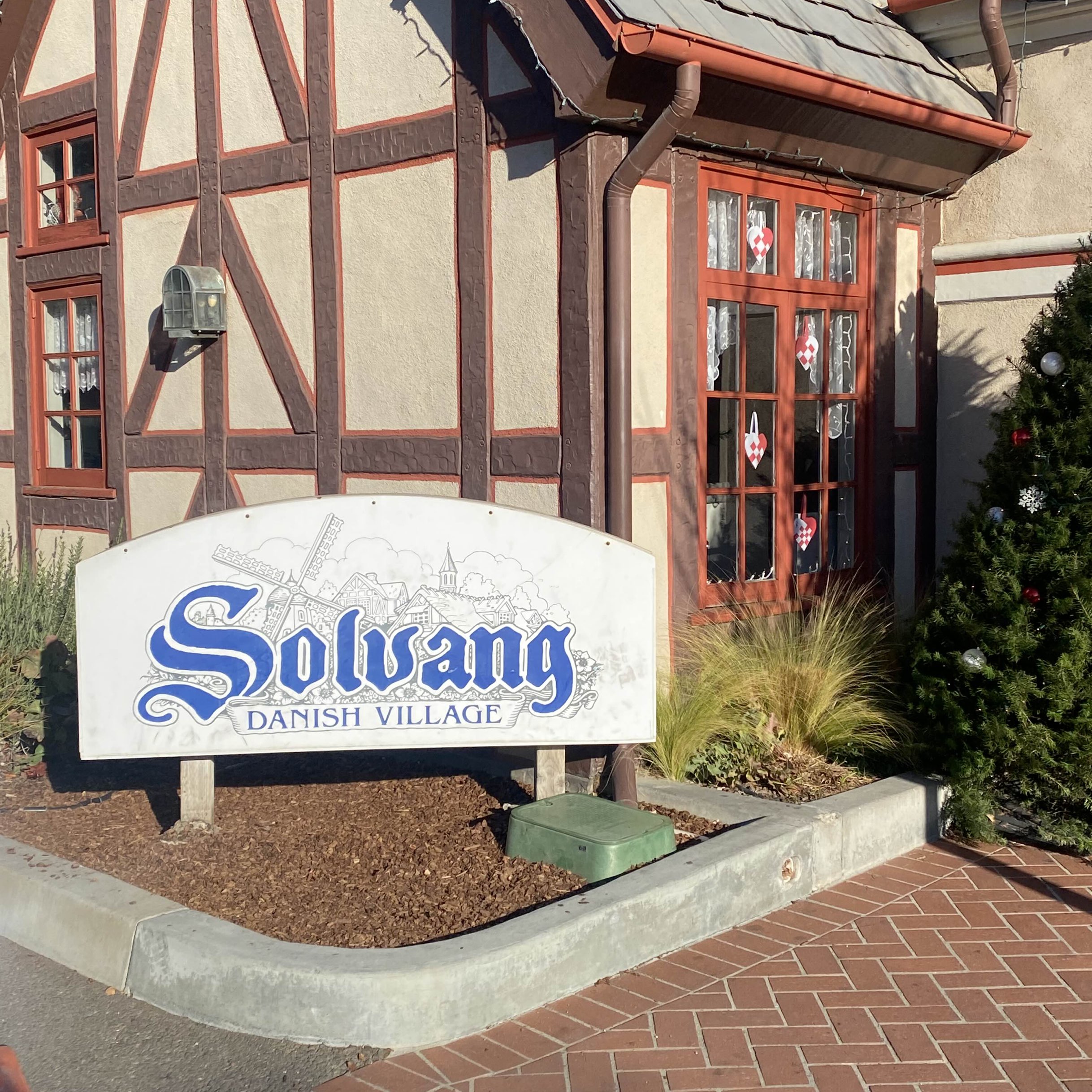 Solvang Travel Guide 2024 - Things to Do, What To Eat & Tips | Trip.com