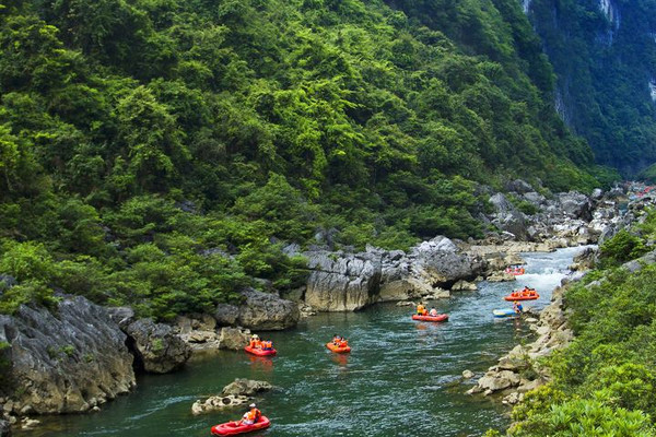 🌟 Guizhou's Hidden Gems: Water Wonders & Cultural Wonders 🌟 | Trip.com Libo