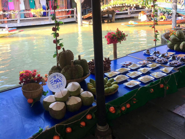 รีวิว ตลาดน้ำ 4 ภาค (พัทยา) | Trip.com พัทยา