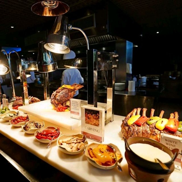 Buffet dining at ibis Bangkok Riverside | Trip.com กรุงเทพฯ