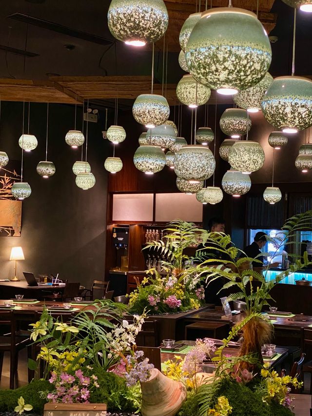 No regrets if you miss it | Savor late spring! Experience the full ...