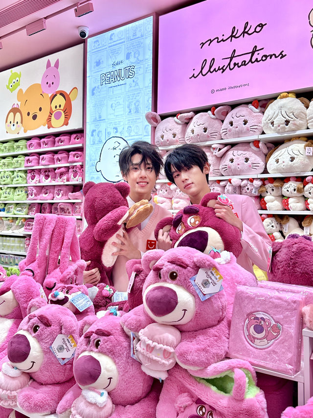 Shanghai Photo | Huaihai Middle Road MINISO new store opening, the male ...