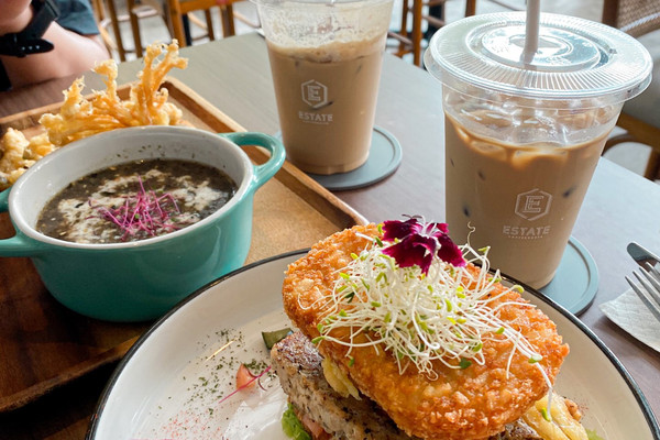 Cozy Glasshouse Café in Cheras, KL 🇲🇾 | Trip.com Cheras