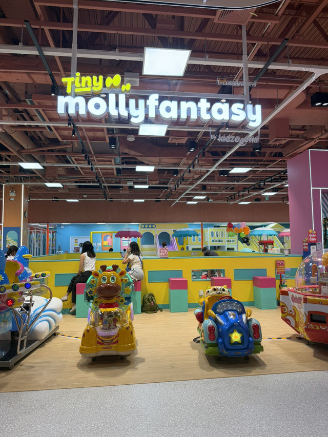 Kid's Box Jumbo & Molly Fantasy | 트립닷컴 Pathum Wan