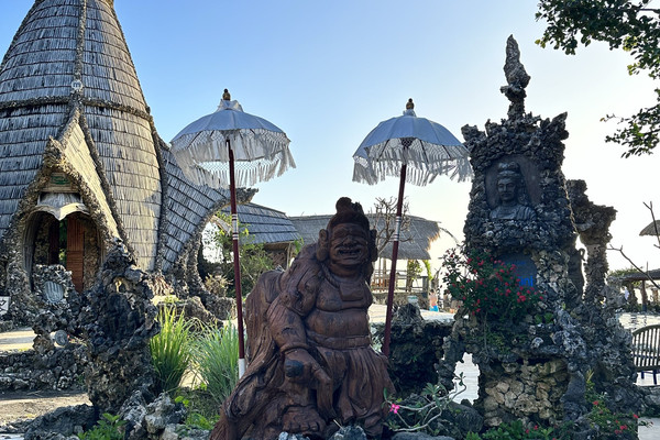 Malini Uluwatu - Where Seafood Delights Meet Breathtaking Sunsets 🌅 ...