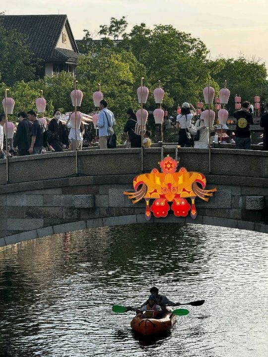 蟠龍天地水上市集 — 在上海重塑的水鄉市集。｜Trip.com 上海