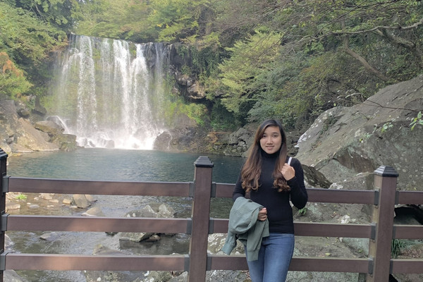 Cheonjeyeon Waterfall & Seonimgyo Bridge – Jeju | Trip.com Seogwipo