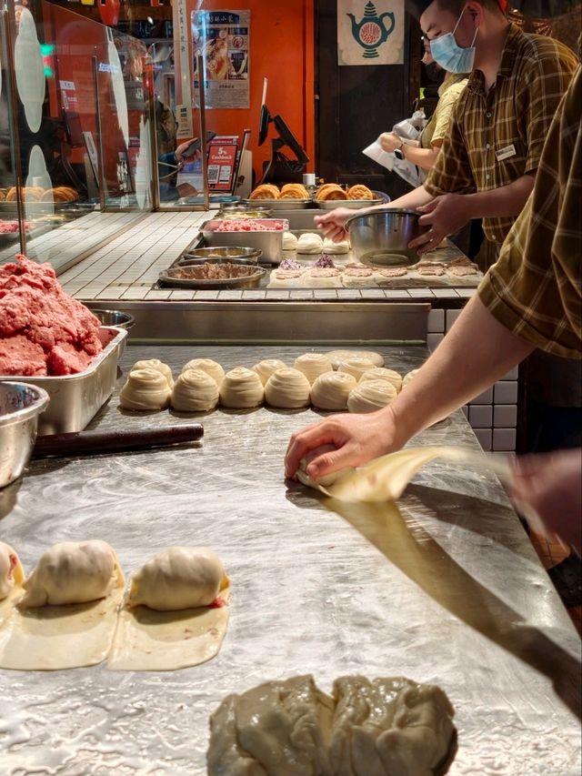 Halal-certified Chinese Mon Beef Roti enters Singapore | Trip.com Singapore