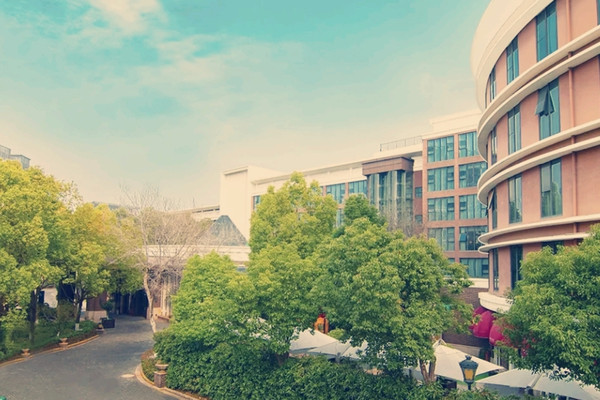 Discover a European Villa in Wuhan — Royal Grace Hotel (Optics Valley ...