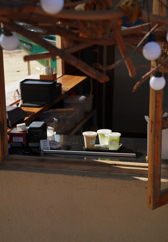 探秘湛江「小墾丁」不眠海邊咖啡店的神仙日落｜Trip.com 吳川