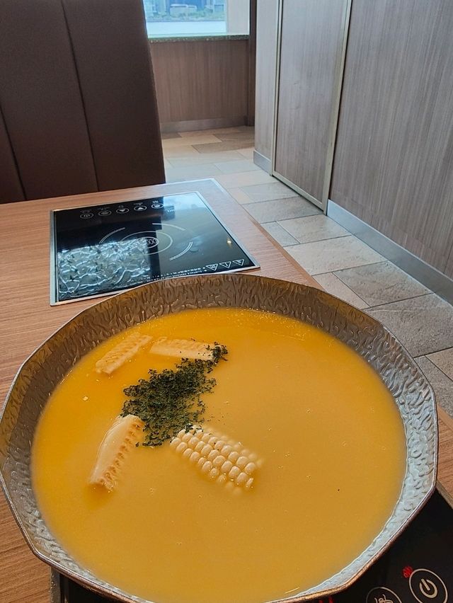 🌽粟米濃湯火鍋🌽｜Trip.com 香港