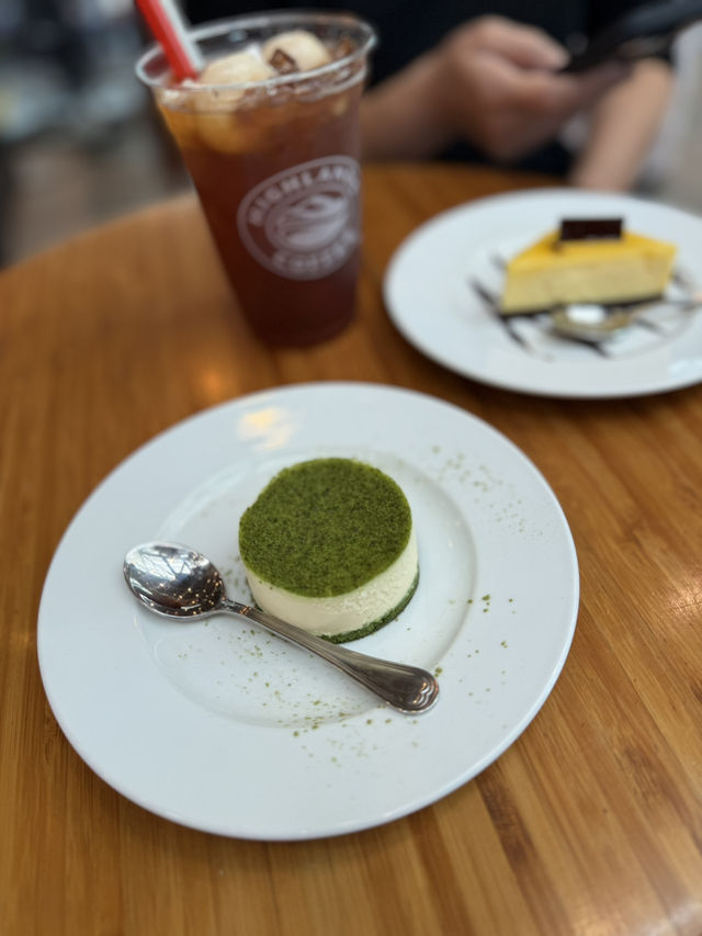 Danang Airport Highland Coffee Cafe | Trip.com Da Nang