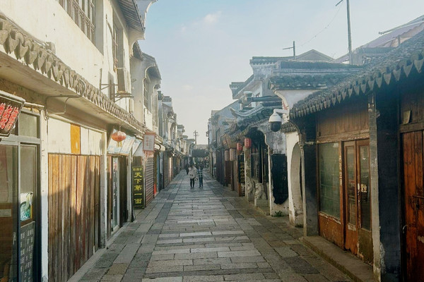 Once again I see Xitang, and hear the song of Junqing, experiencing the ...